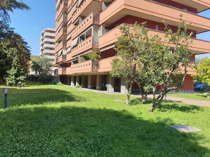 T3 Garden Flat In Navigli Zone - Milan