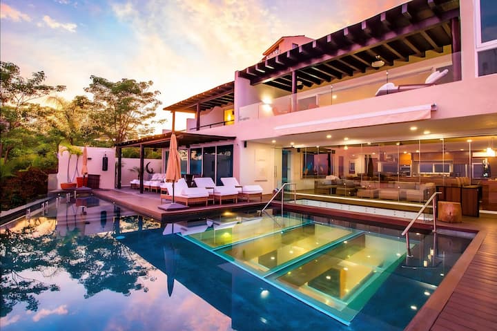 Villa En Bucerías Sobre La Playa - Bucerias