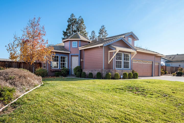 Elegant Cozy Home - Brentwood, CA