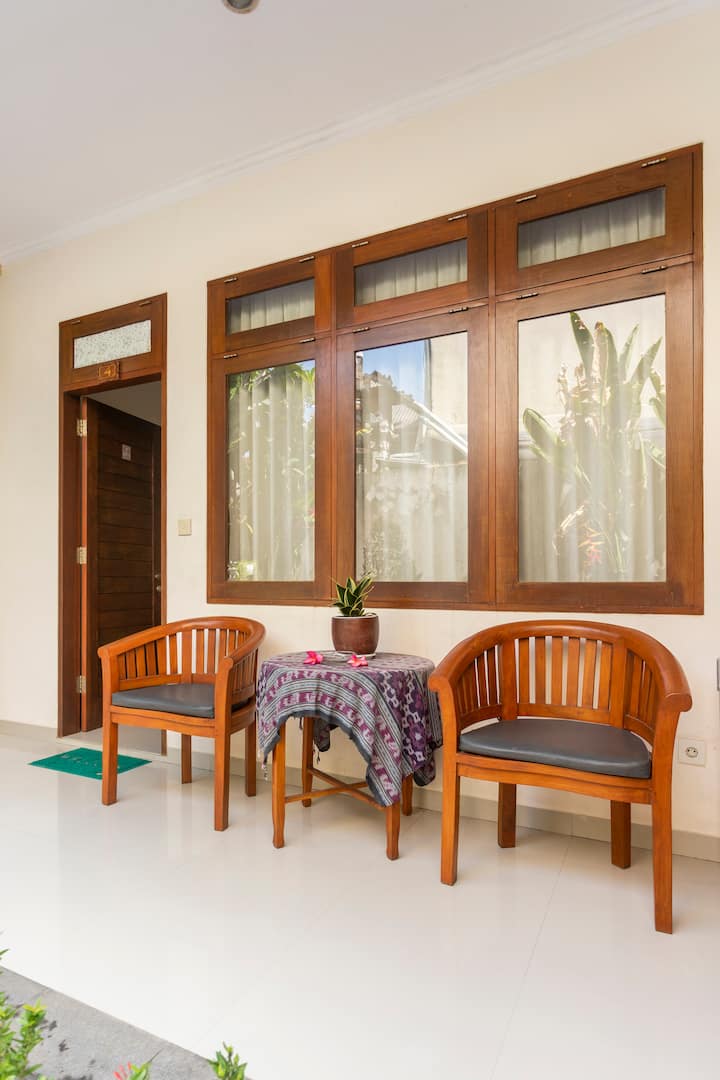 1brguesthouse W/breakfast 5 Minutes Walk To Beach - Sanur