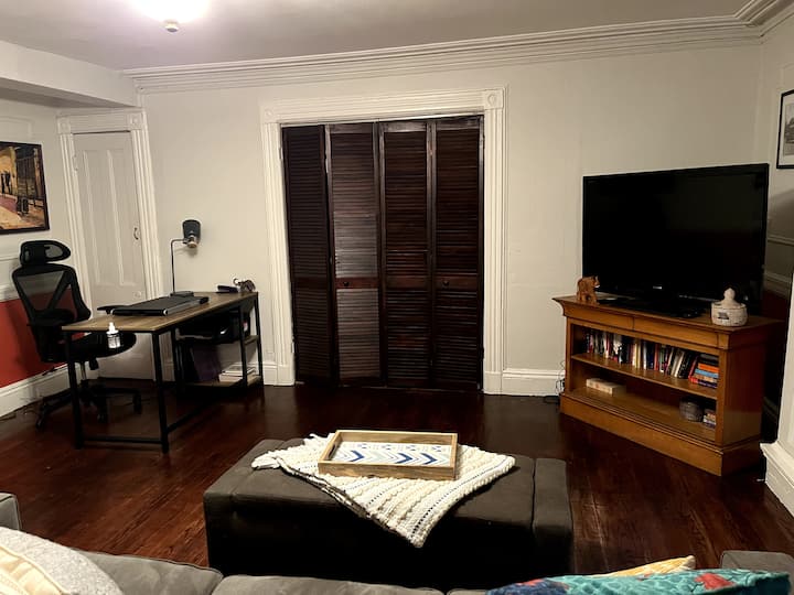 Private Use Of Ground-level In Bed-stuy - New York