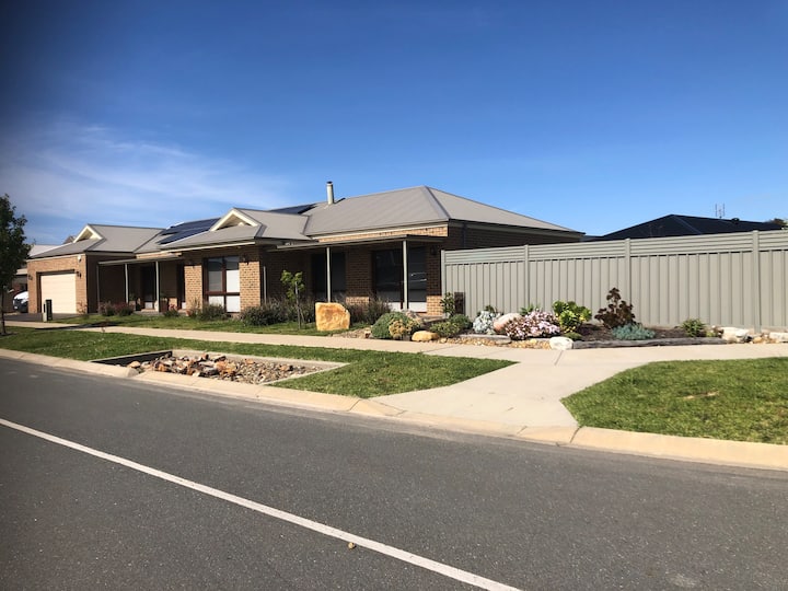 Comfortable Spacious Modern Home - Nagambie