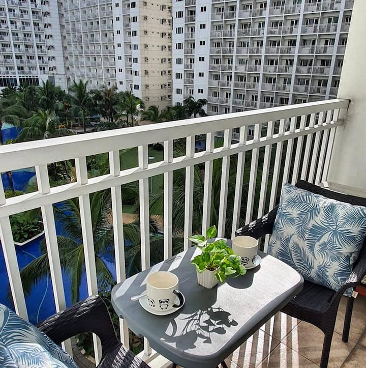 Mall Of Asia 1 Br Awesome Pool View &  Balcony - Metro Manila