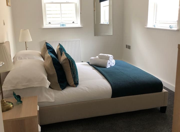 2 Bedroom In Heart Of St Albans – Short Term Home! - St Albans, UK