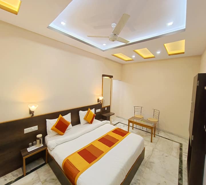 Super Deluxe Non Ac Room / Shelter The Homestay - 莫烏恩特阿布
