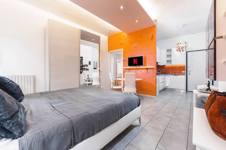 Elegante Monolocale Di Design - Bologna