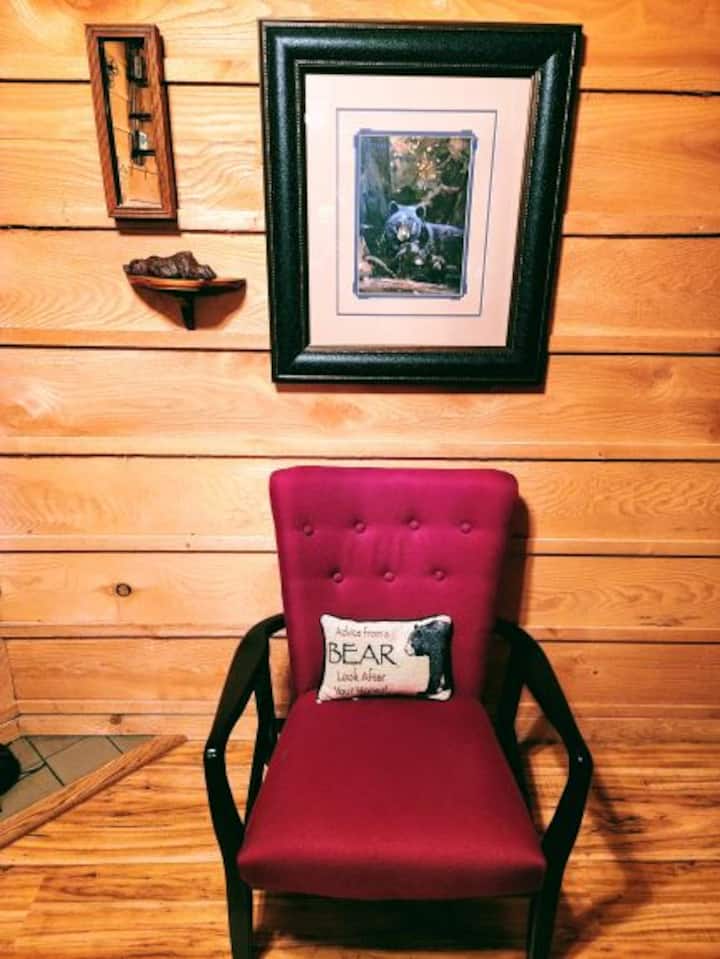 The Three Bears Den - Summersville, WV
