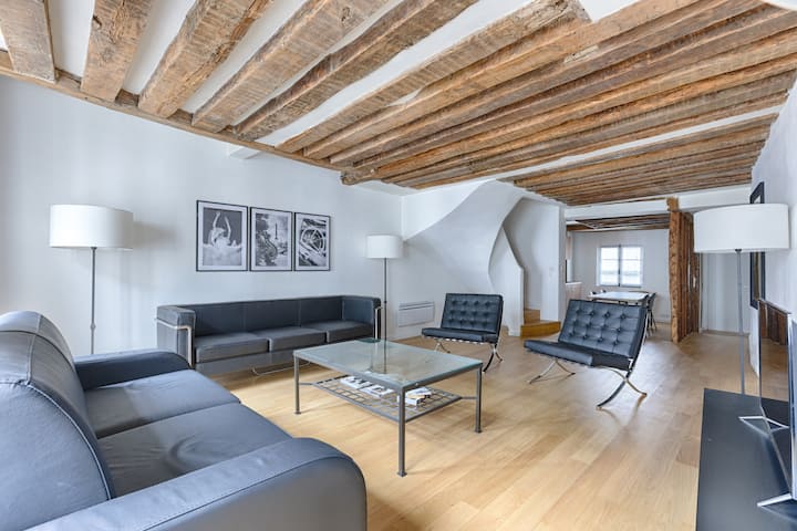 Luxury Parisian Triplex 3br/8p - Saint Germain - Paris