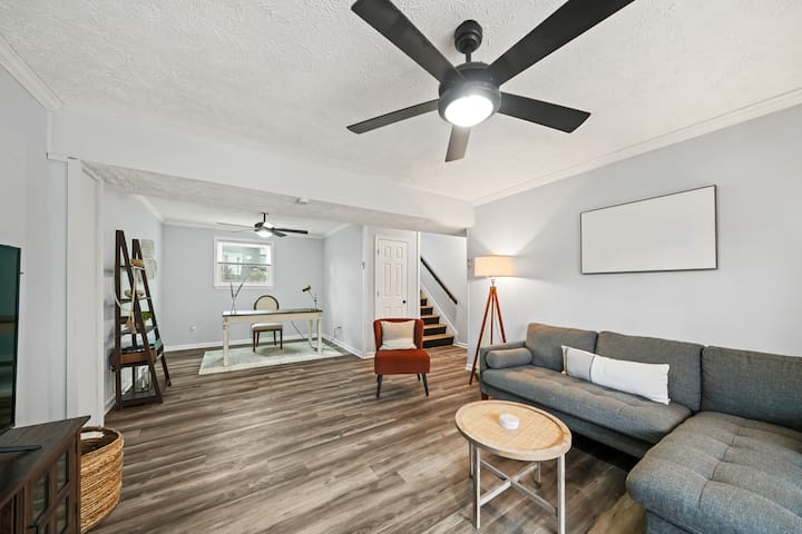Centrally Located + Fire Pit + Games + Peace - Fayetteville, NC