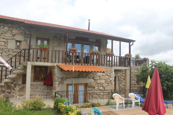 Avô Do Soito House - 3 Bedroom - Castelo