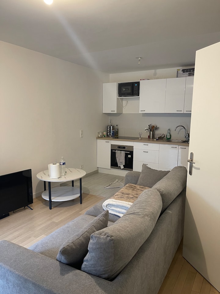 Appartement Rénové Avec Jardin, Confortable Pour 2 - Romainville