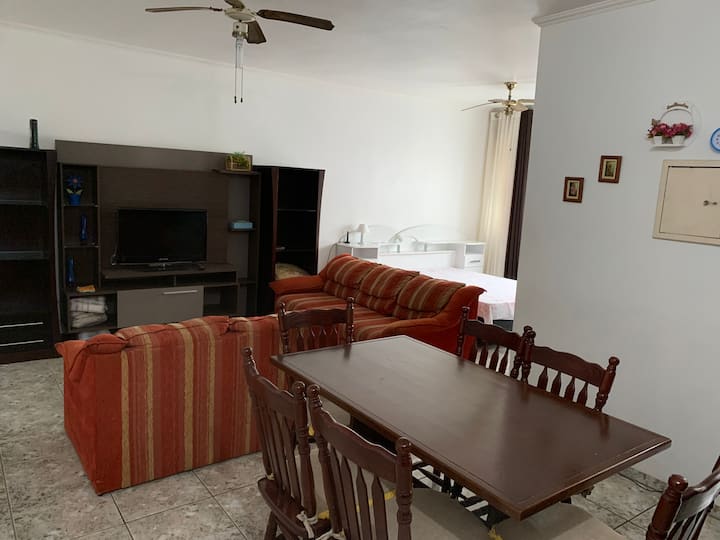 Apto Pitangueiras,  1 Quadra Da Praia, Wi-fi - Guarujá