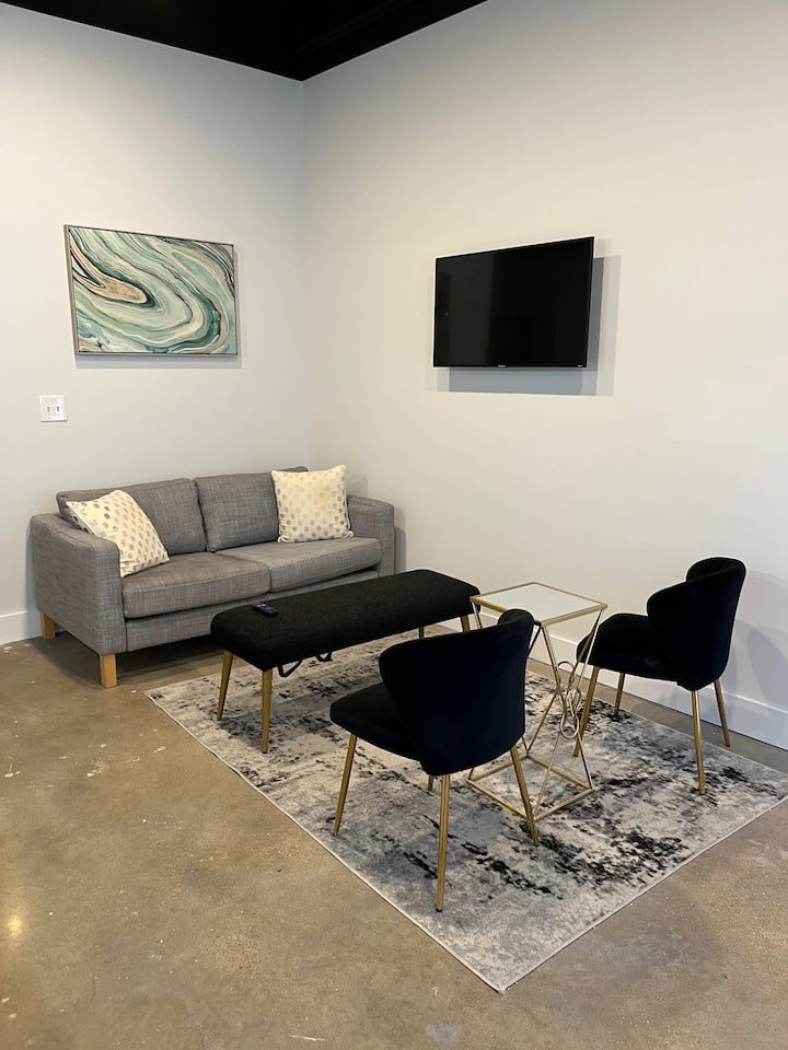 Brand New Condo, Fully Furnished - Nashville, GA