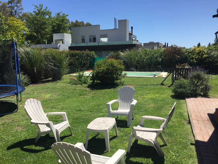 Casa De Verano En Gonnet/city Bell - La Plata