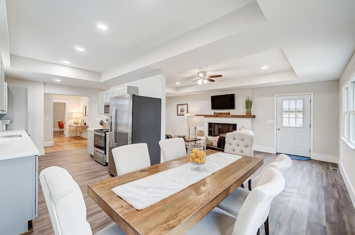 Walking Distance To Shops, Dining, And Fun - Hamilton, OH