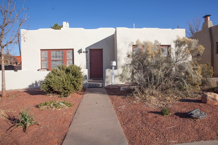 Campus Cottage @ Nob Hill / Unm - Albuquerque, NM