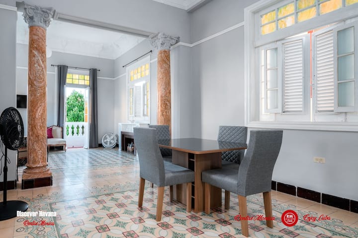 Apartment Vedado Jose Big Spaces, Comfy & Airy. - Havana