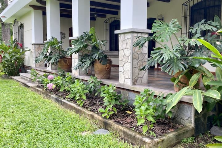 Casa Gaia - Carretera Antigua A Puerto De San Jose - Masagua