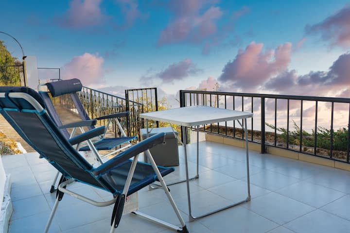 Hampton Villa, Lux. 3 Br Villa In Mussoorie - Mussoorie