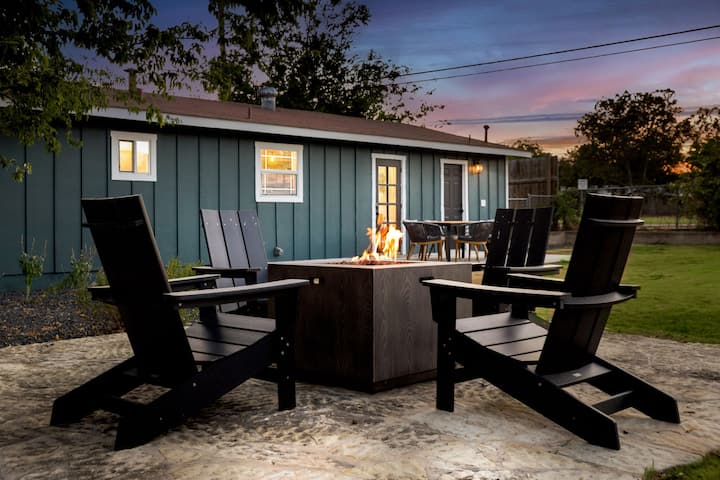 Mulberry House: Cozy, Private, Perfect - Fredericksburg