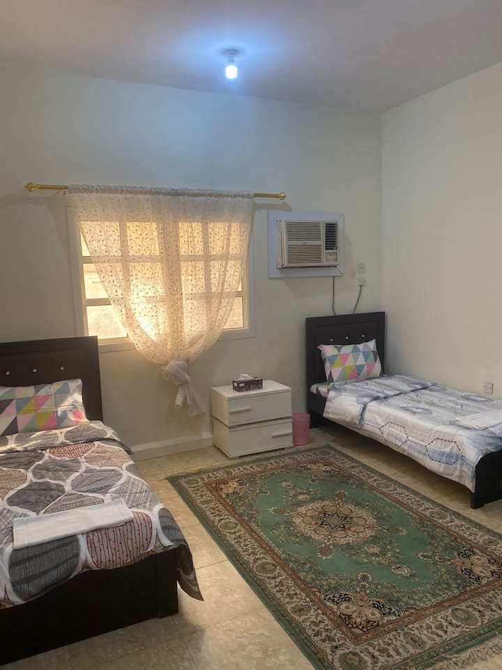 كن فى قلب الحدث فى غرفه مشتركه - Doha