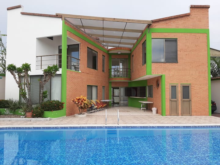 Casa Familiar Vacacional  Anapoima Piscina Grande - Anapoima