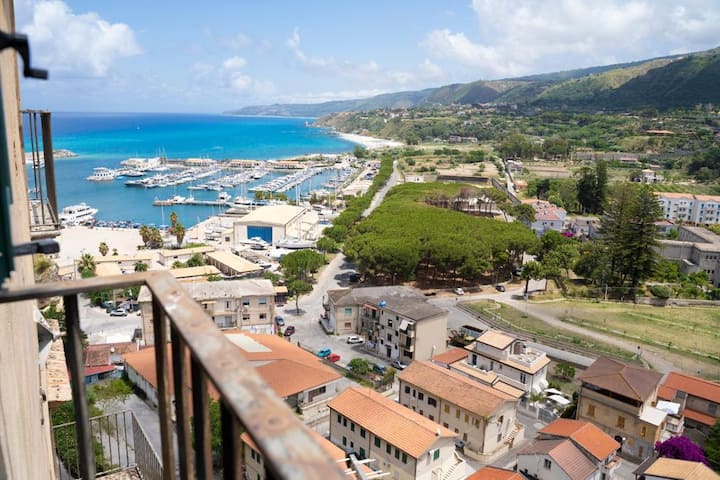 Historic Home With Sea View "La Duchessa" - Тропеа