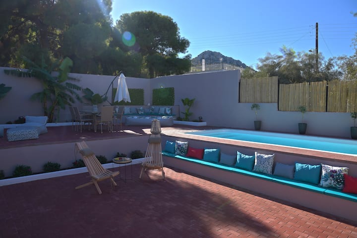 Arsinoe Luxury Villa - Саламин