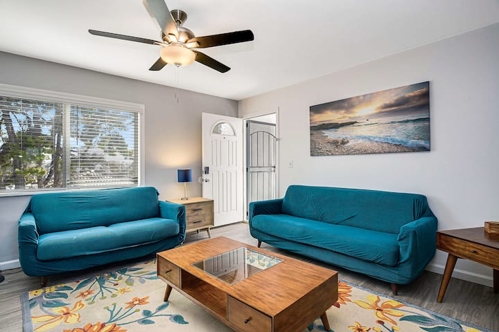 Luxury Top Floor, Mission Beach #10 - San Diego, CA