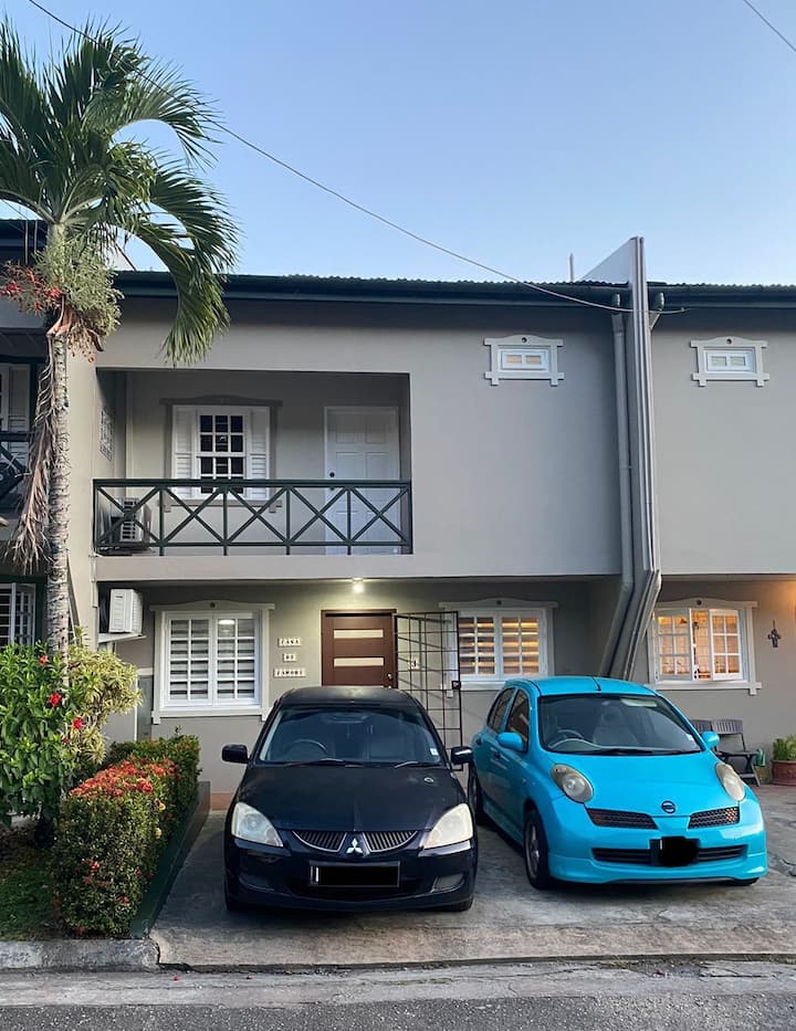 Petit Valley Townhouse - Port of Spain