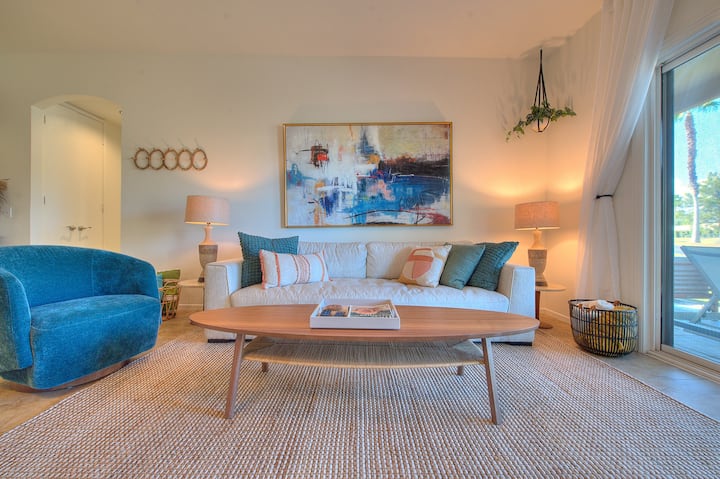 Modern Condo W/golf, Pool, Spa And Beautiful Mountain Views - Cathedral City, CA