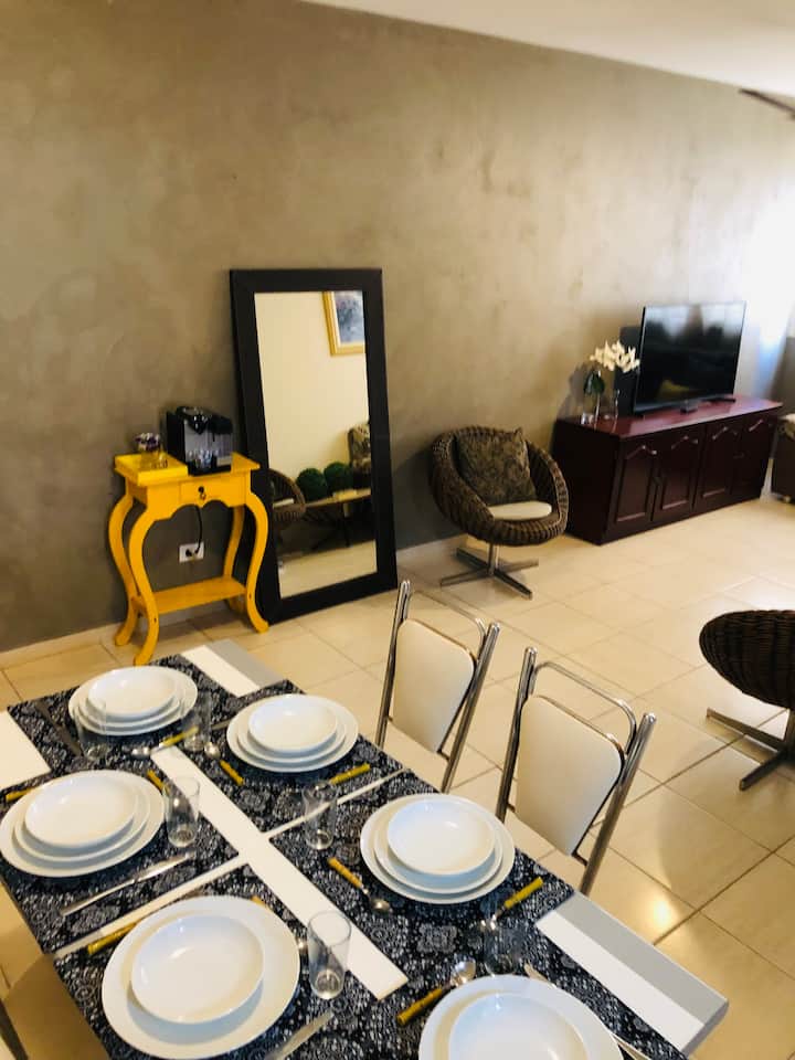 350 M Praia Pitangueiras - Guarujá