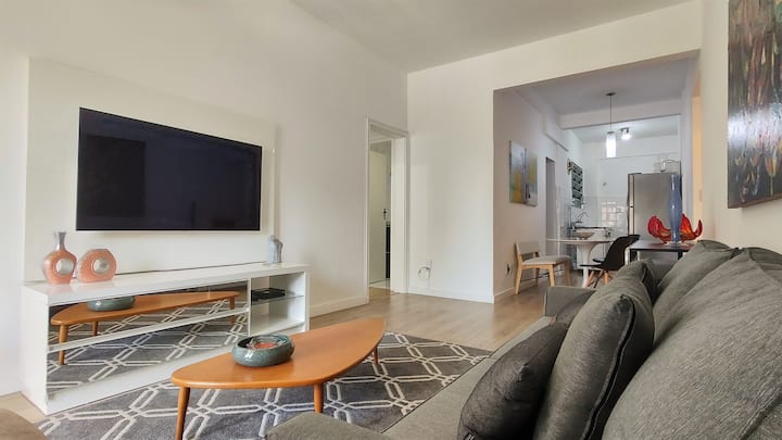 Apê Em Patrimônio Histórico! Ao Lado Do Metrô. - São Paulo