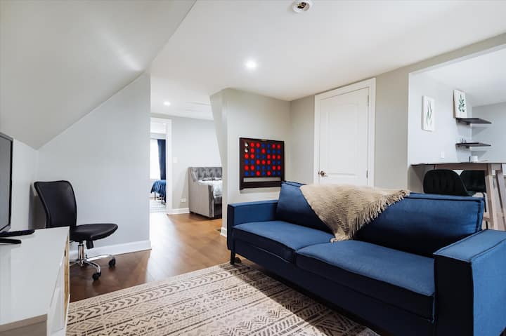 Heart Of Logan Sleeps 5 - Games - Great Area - Chicago, IL
