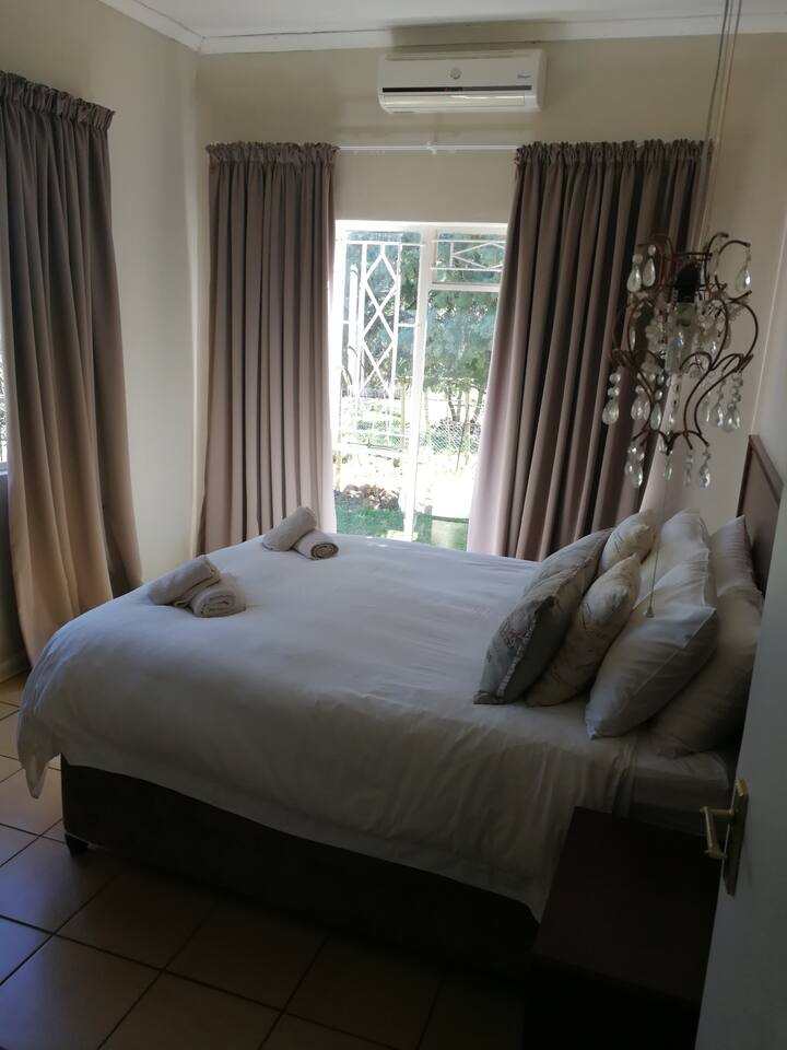 Family Apartment - Kroonstad