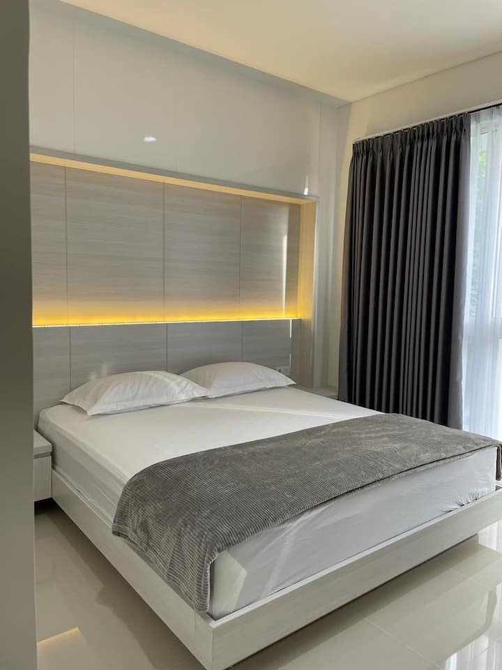 Premium 256m2 3br Natural & Urban House - Surabaya