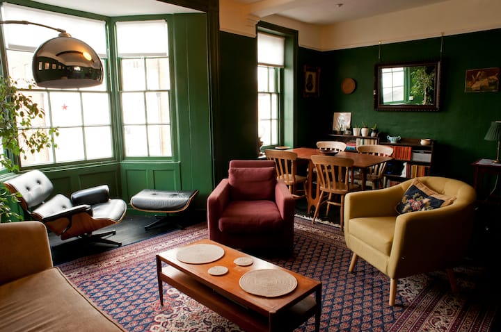 The Writer's House - Central Canterbury - Kent