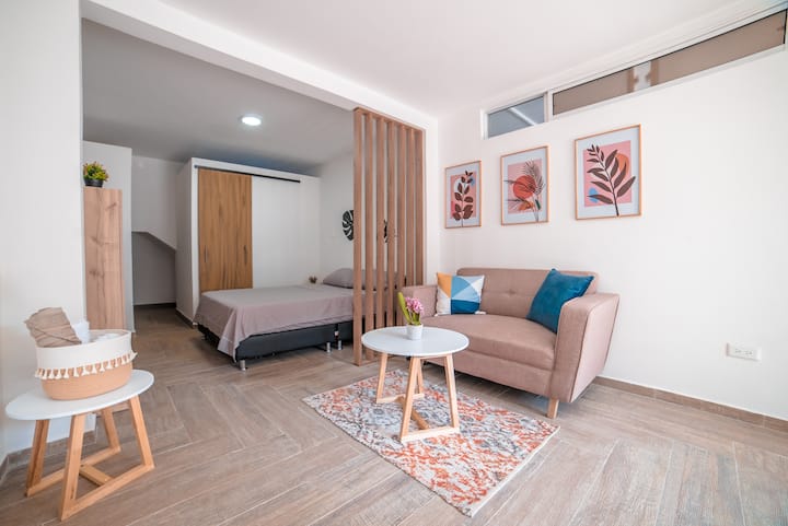 Apartaestudio Cerca Plaza Toros Parqueo-aireacond. - Cali