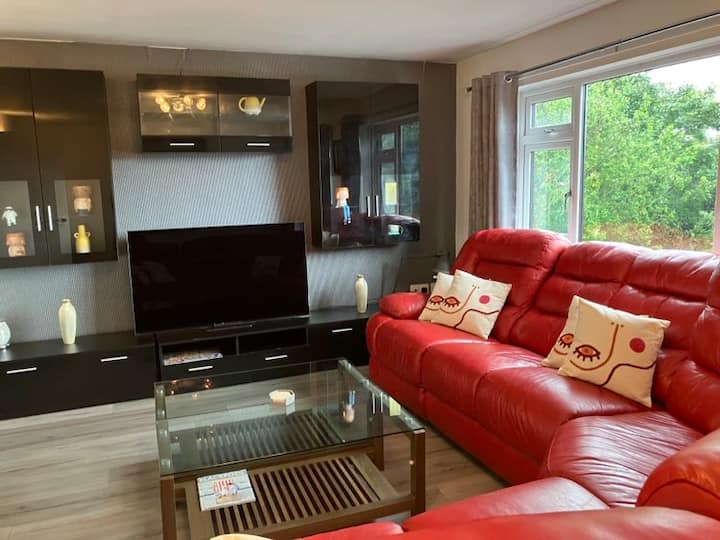 Spacious 2 Bed Apartment In Central Mablethorpe - Mablethorpe