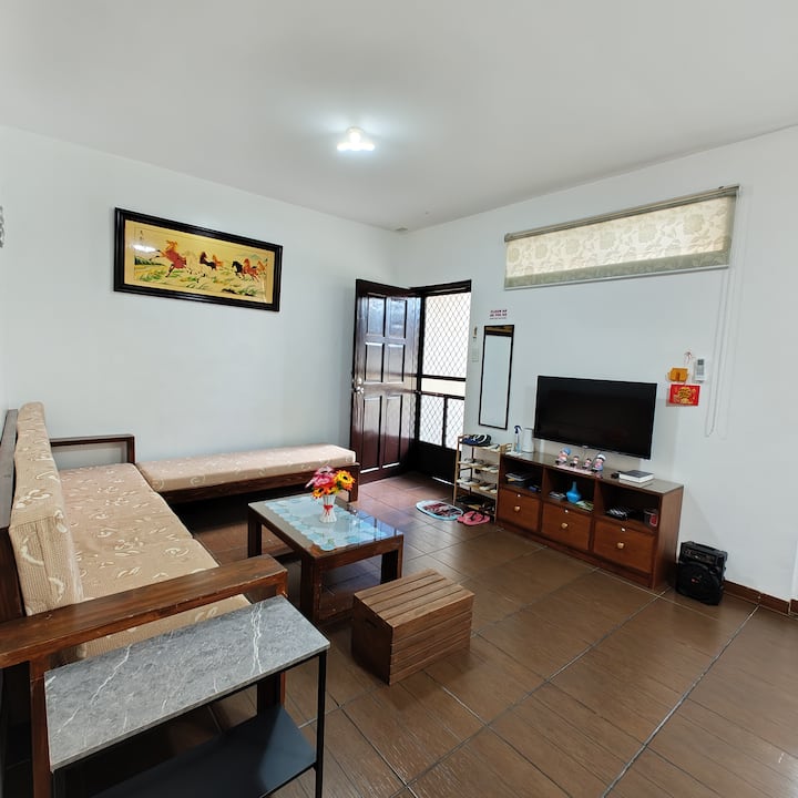 Family Getaway 1: Private & Spacious Townhouse - Amadeo