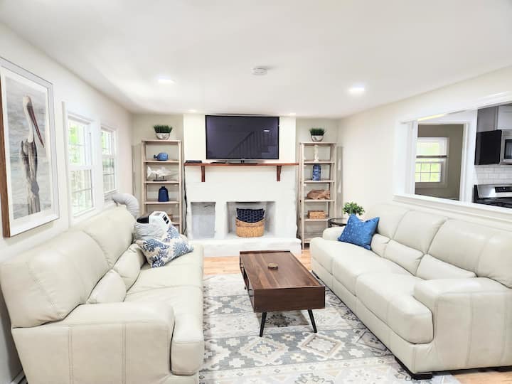 Private Getaway Near The Beaches - Rhode Island