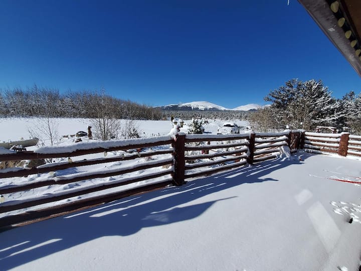 5 Bed Mountain View Chalet W/ Hot Tub & Pool Table - Fairplay, CO