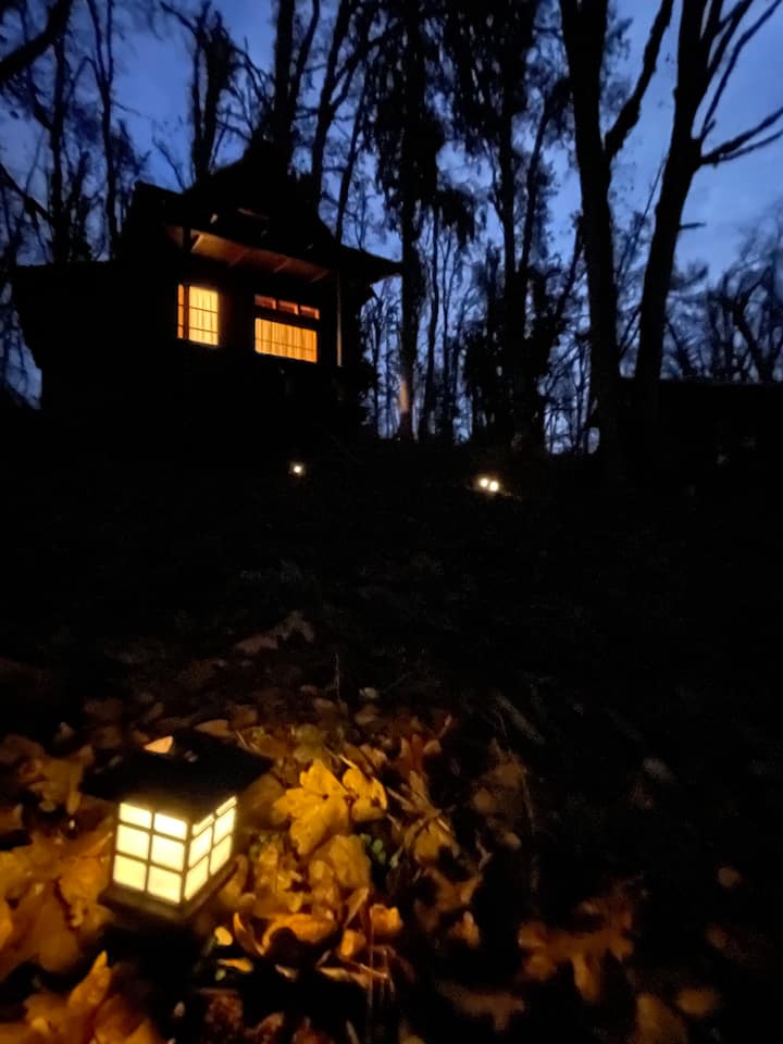 Understory Cabin - Silverton, OR