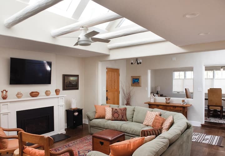 Southwestern Getaway - Taos, NM