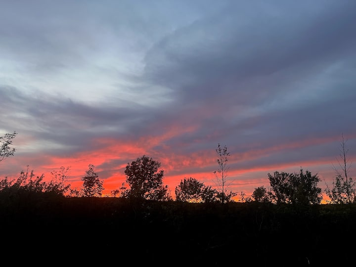 Beautiful Country Setting, - Thornbury