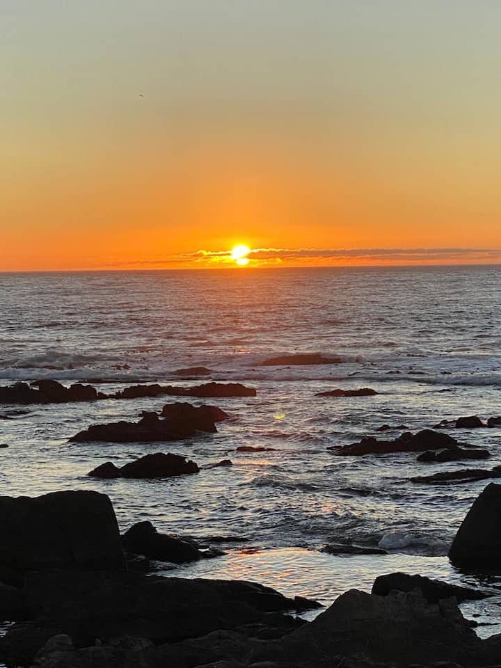 Exquisite Views Beach Front, Excellent Location - Kaapstad