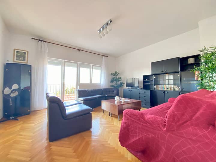 Spacieux Appart Près De Split: 3ch&balcons+parking - Podstrana