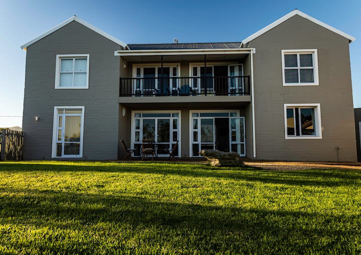 Bettys Bay Accommodation - Pringle Bay