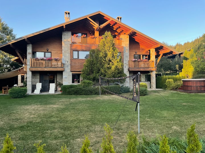 Villa Chalet Everest - Bansko