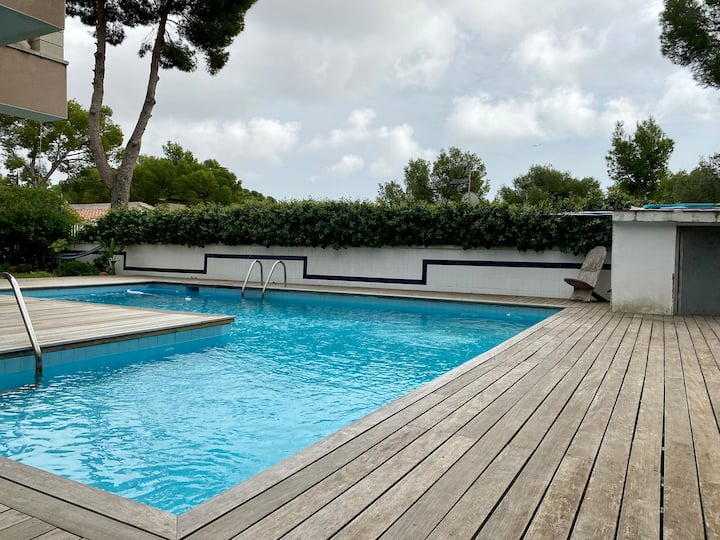 Jolie Maison Au Calme Avec Piscine Et Jardin - Castelldefels